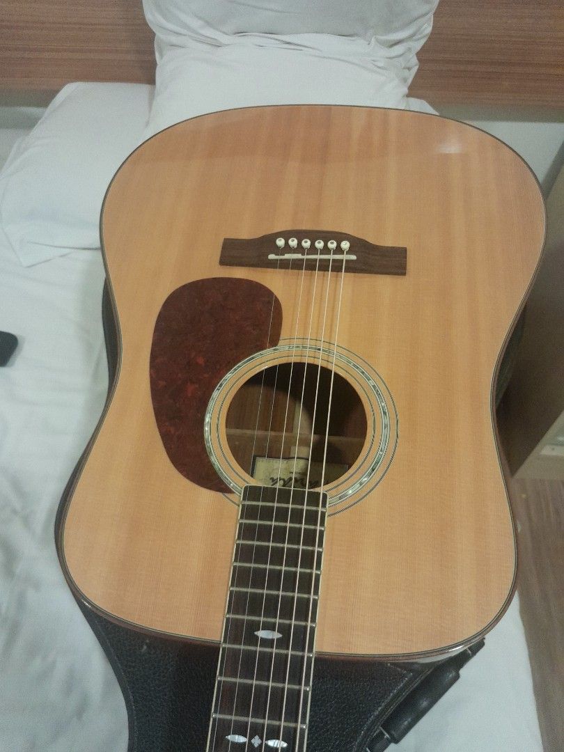 Full Solid Acoustic Guitar, Hobbies & Toys, Music & Media, Musical Instruments on Carousell