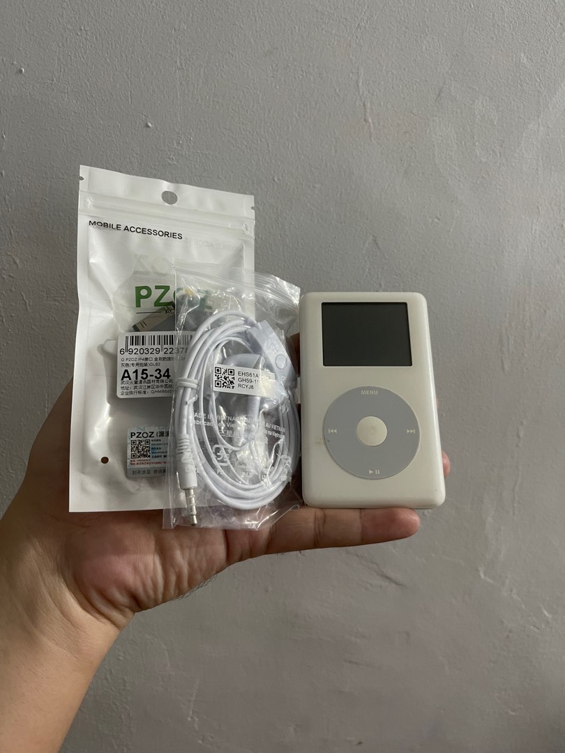 iPod classic 4th gen photo Hp Invent 30gb, Audio, Portable Music ...