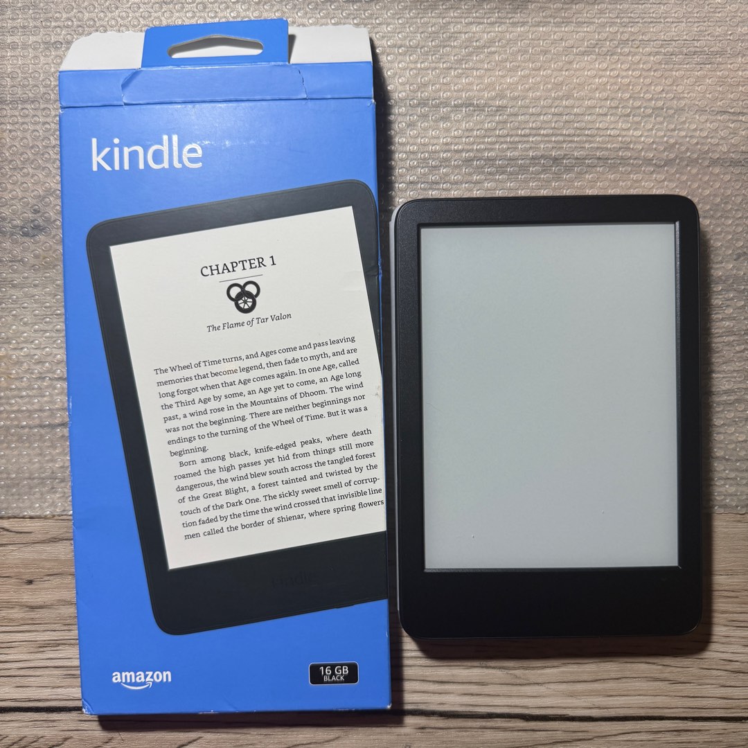 Kindle Basic 2022 11th Gen 16GB, Mobile Phones & Gadgets, E-Readers on ...