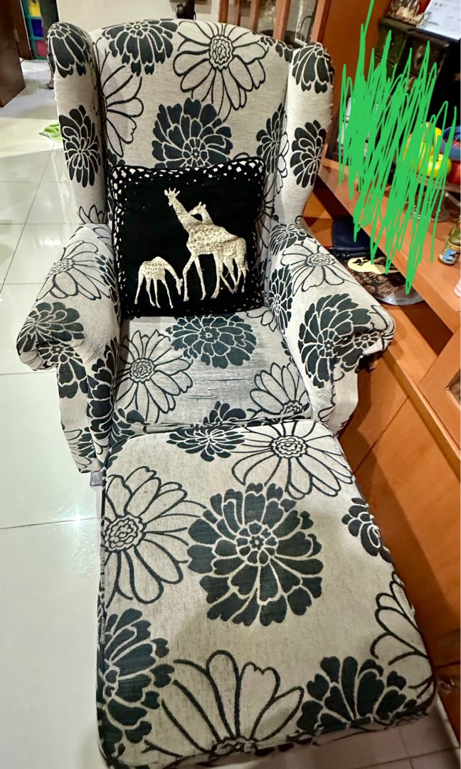 Kursi Raja versi bunga, Antik, Furnitur di Carousell