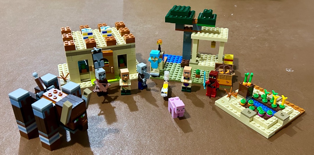 Lego Minecraft 21160 - The Illager Raid, Hobbies & Toys, Toys & Games ...