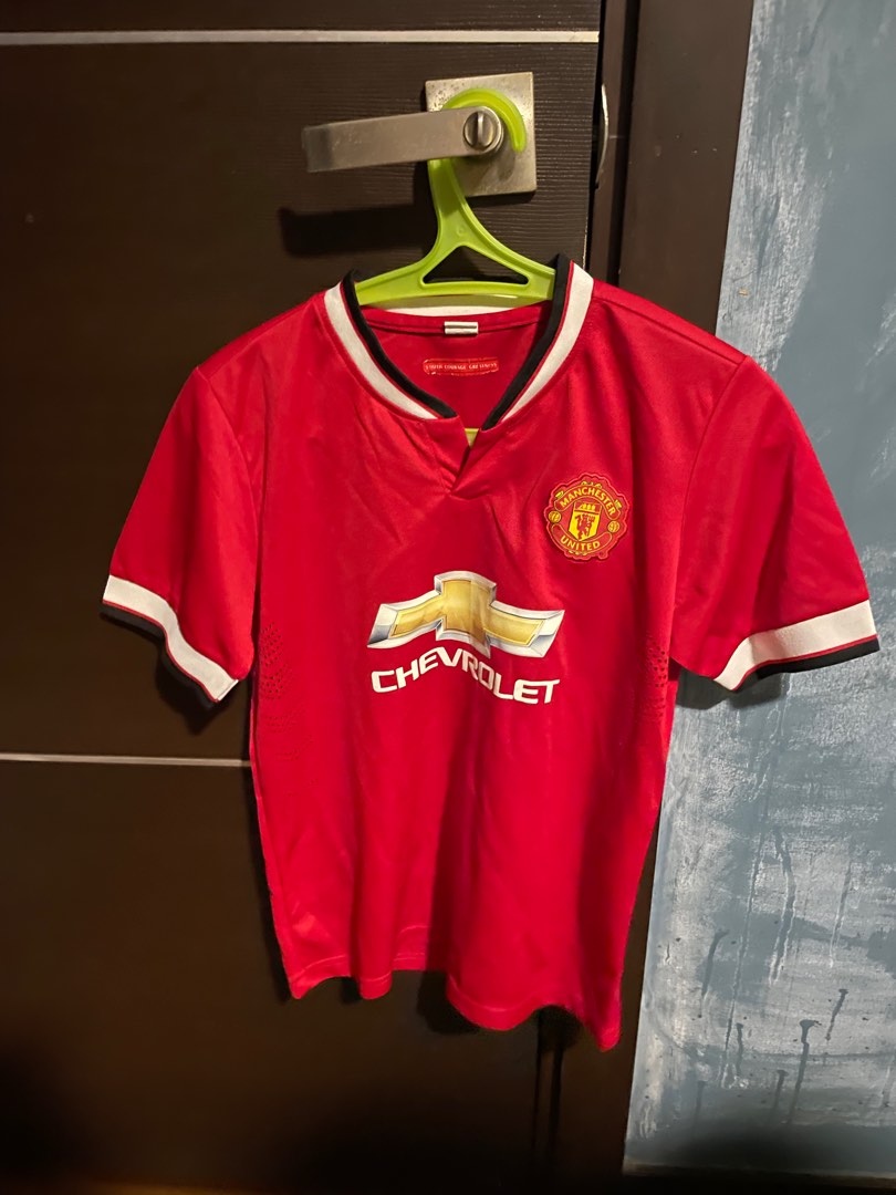 Man United kit, Men's Fashion, Activewear on Carousell