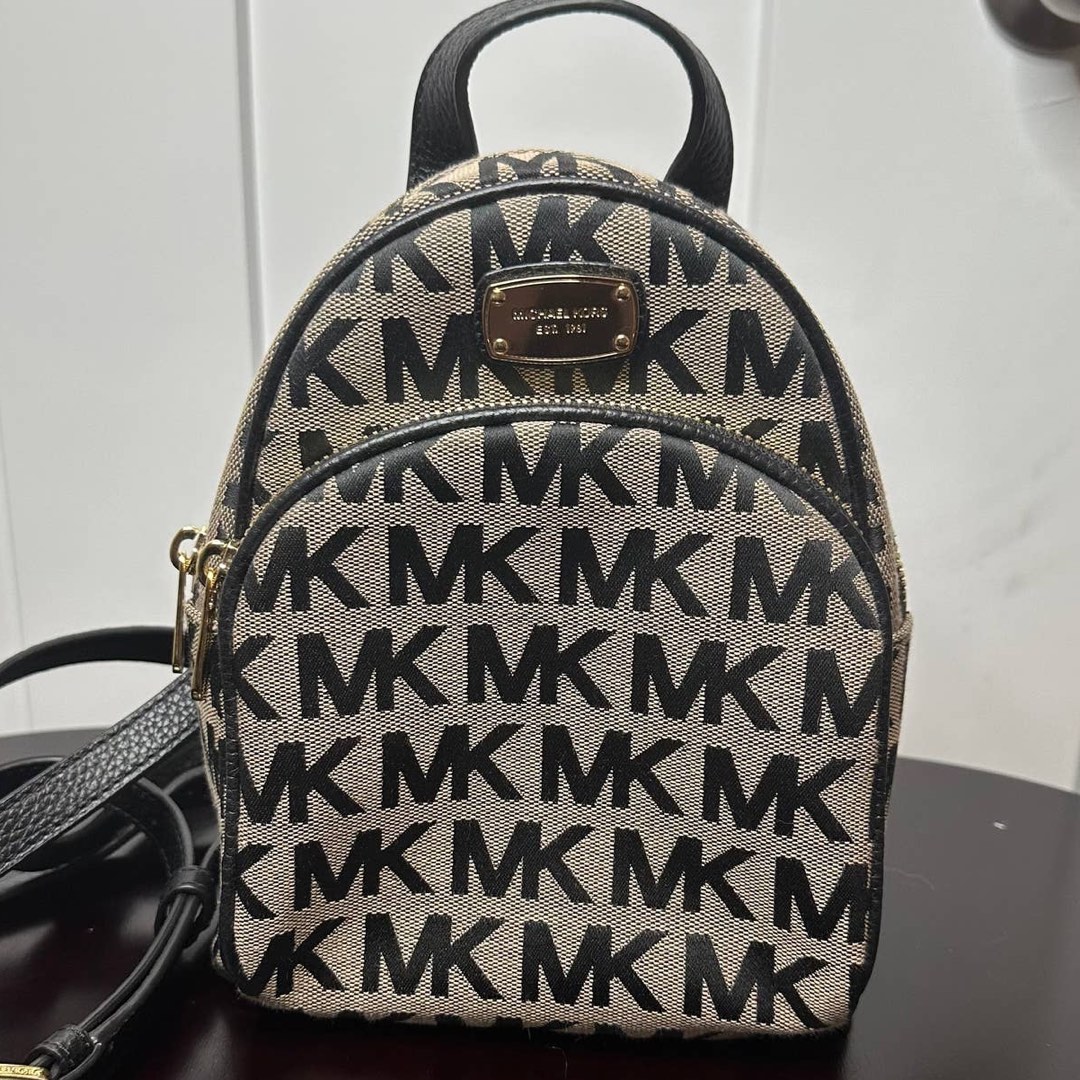 Michael Kors Mini Backpack, Women's Fashion, Bags & Wallets, Backpacks ...