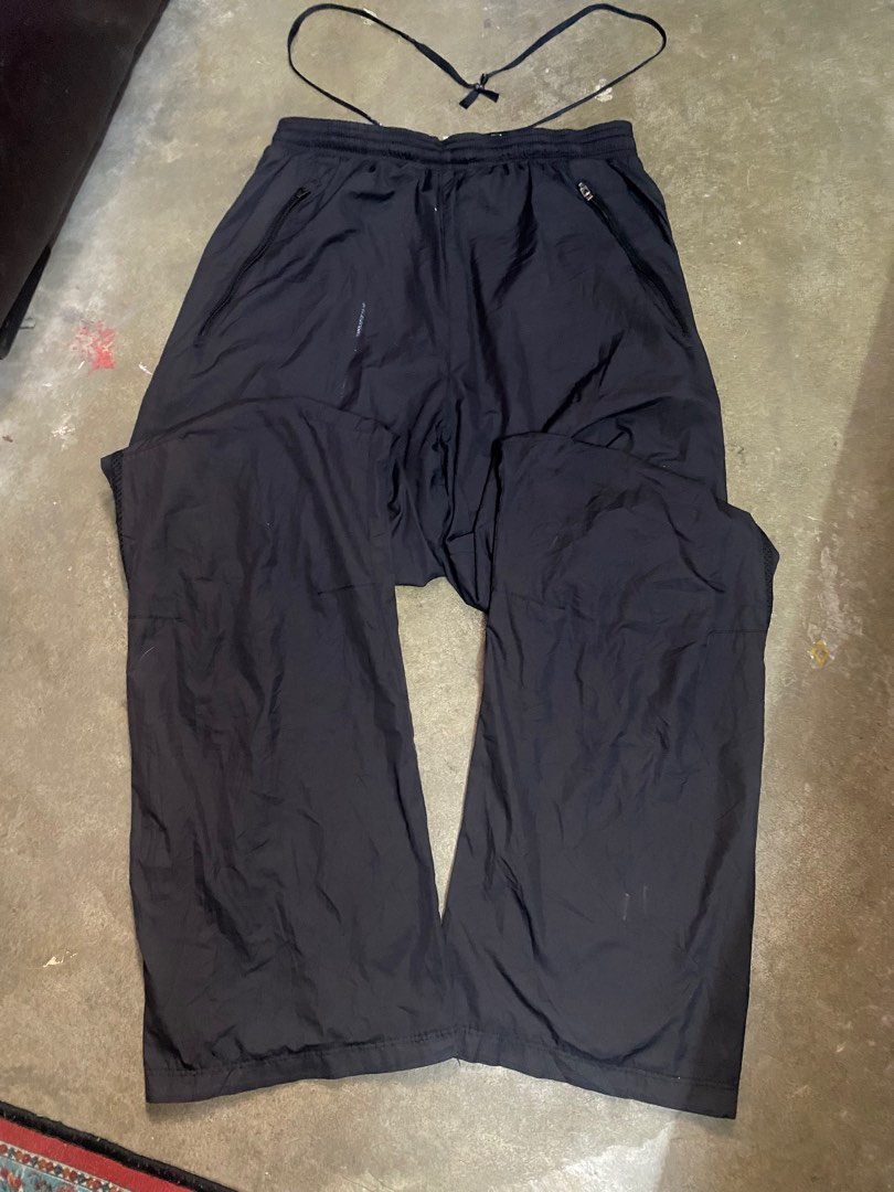 nike baggy tracksuit, Men's Fashion, Bottoms, Joggers on Carousell