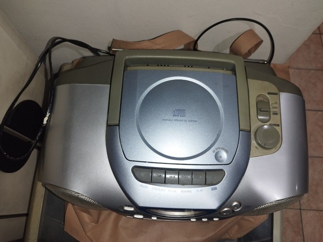 Panasonic Portable Stereo CD System, Audio, Portable Music Players on ...