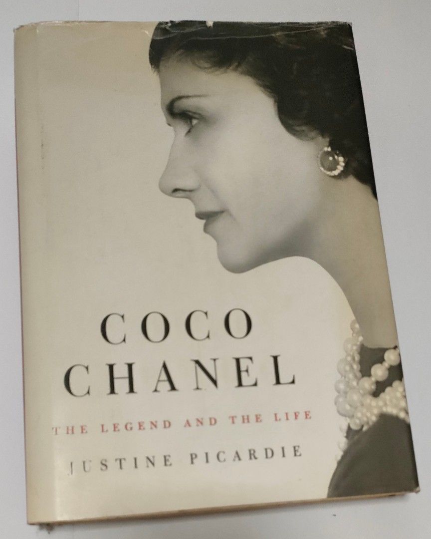 Preloved biography of 'Coco Chanel - The Legend and The Life', Hobbies & Toys, Books & Magazines ...