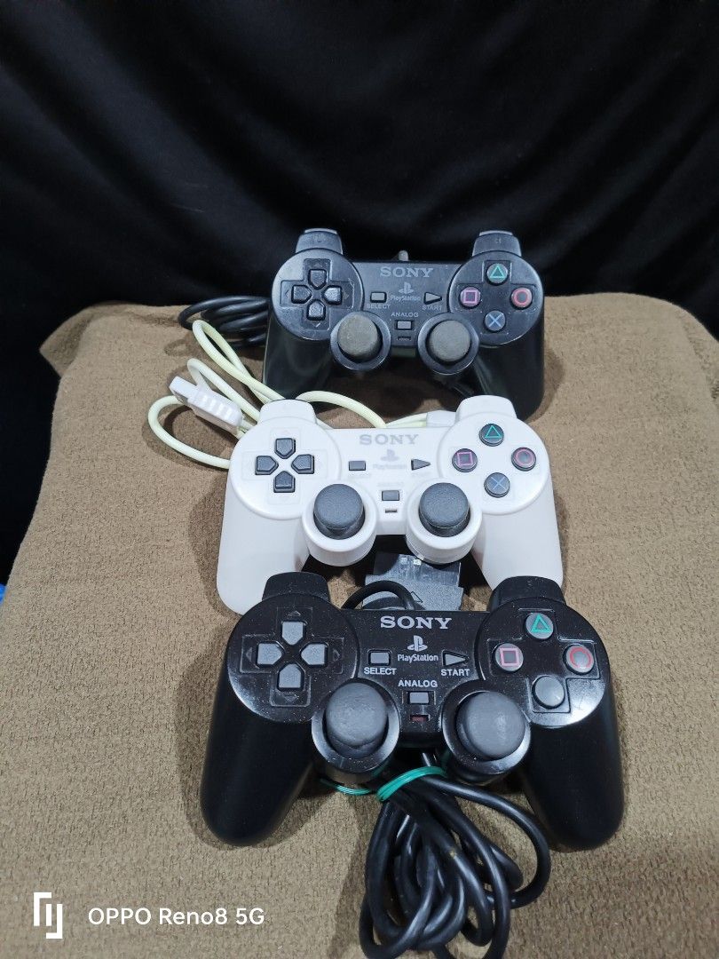 Sony dualshock 2 PS2 wired controller, Video Gaming, Gaming Accessories, Controllers on Carousell