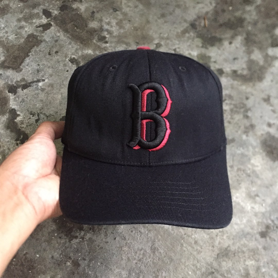 Topi Bekas Second MLB logo B, Fesyen Pria, Aksesoris, Topi di Carousell