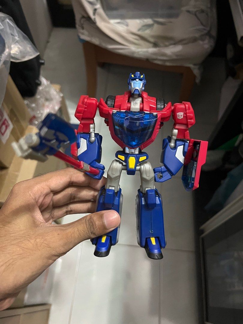 Transformers Animated Deluxe Class Cybertronian Optimus Prime Figure ...