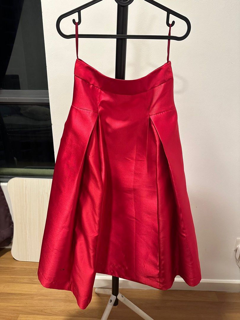 Chilli red satin flare skirt, Women's Fashion, Bottoms, Skirts on Carousell