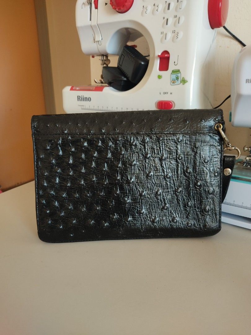 Countess Mara Clutch, Luxury, Bags & Wallets on Carousell