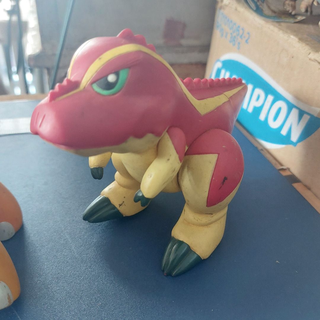 Dinosaur King Terry Chomp Paris Tyrannosaurus Trex Triceratops ...