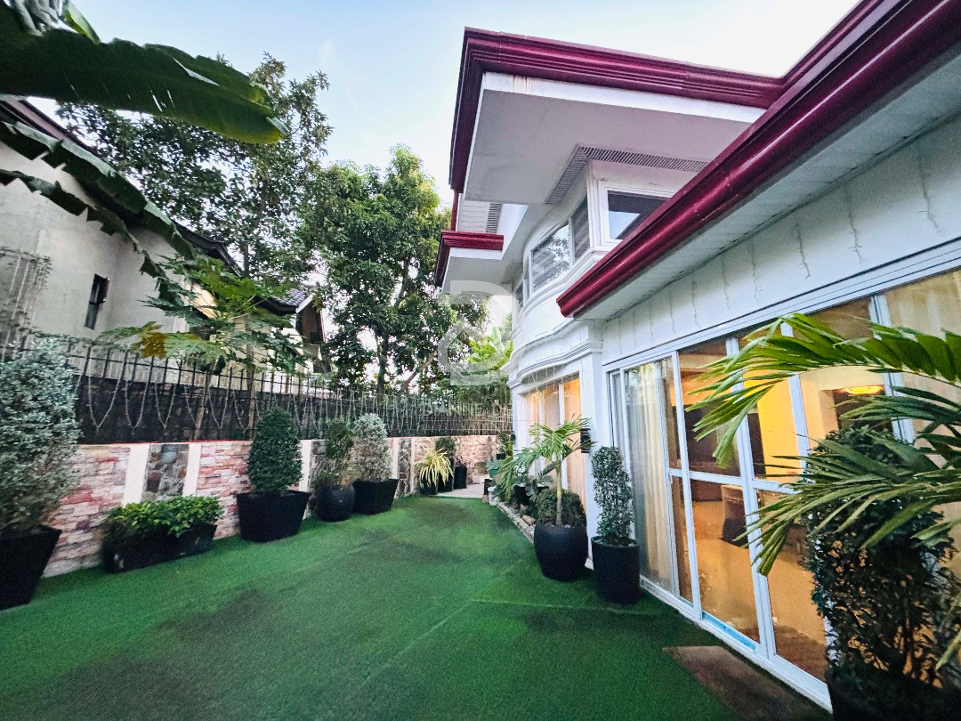 Enchanting House with Pool for Sale in Filinvest Homes East, Cainta ...