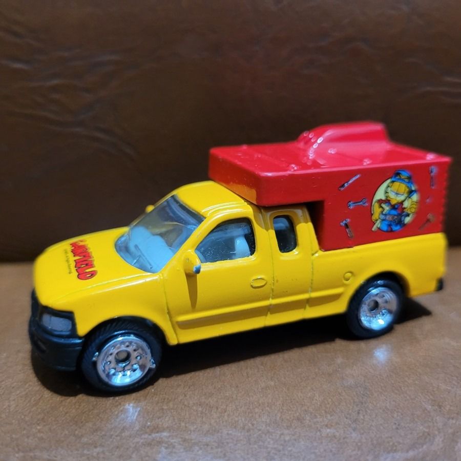 golden wheels diecast garfield loose, Toys & Collectibles, Mainan di ...