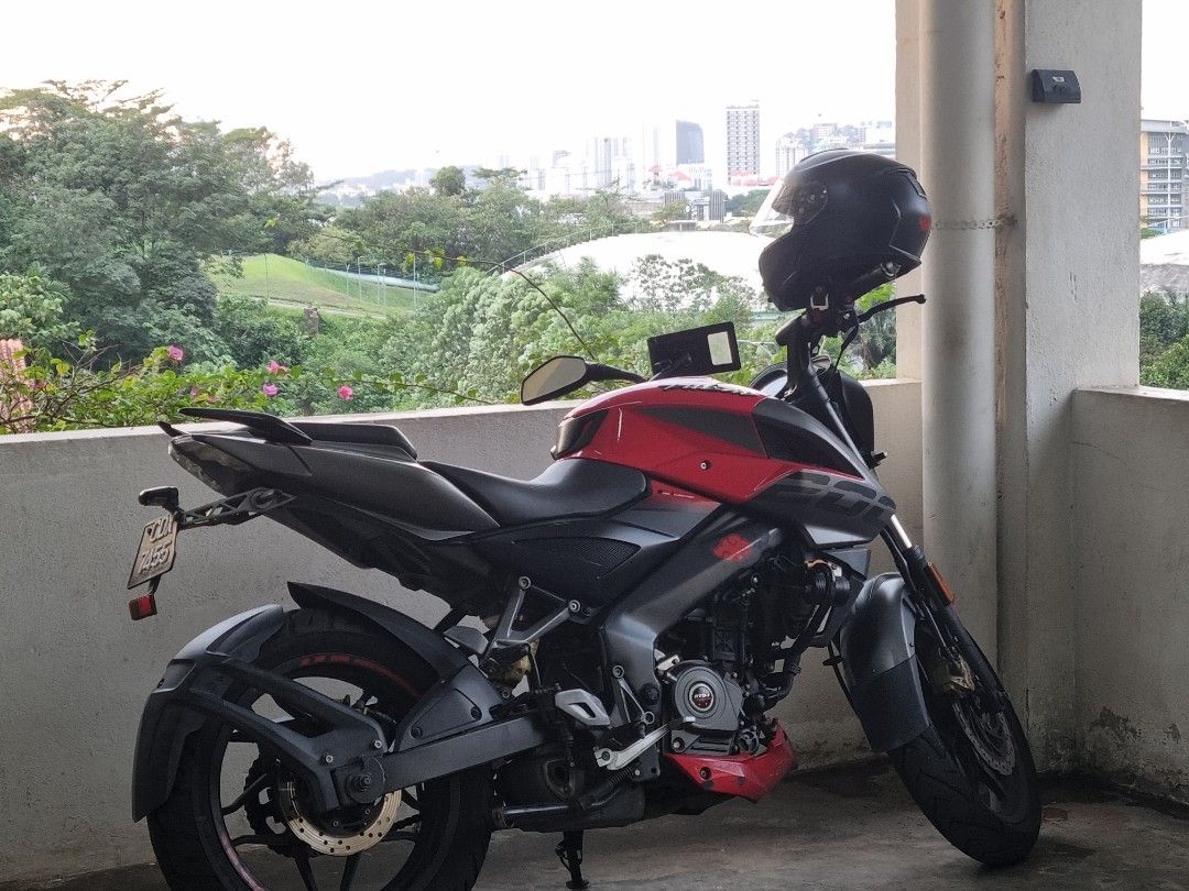 Modenas Bajaj Pulsar NS200 BS6, Motorbikes on Carousell