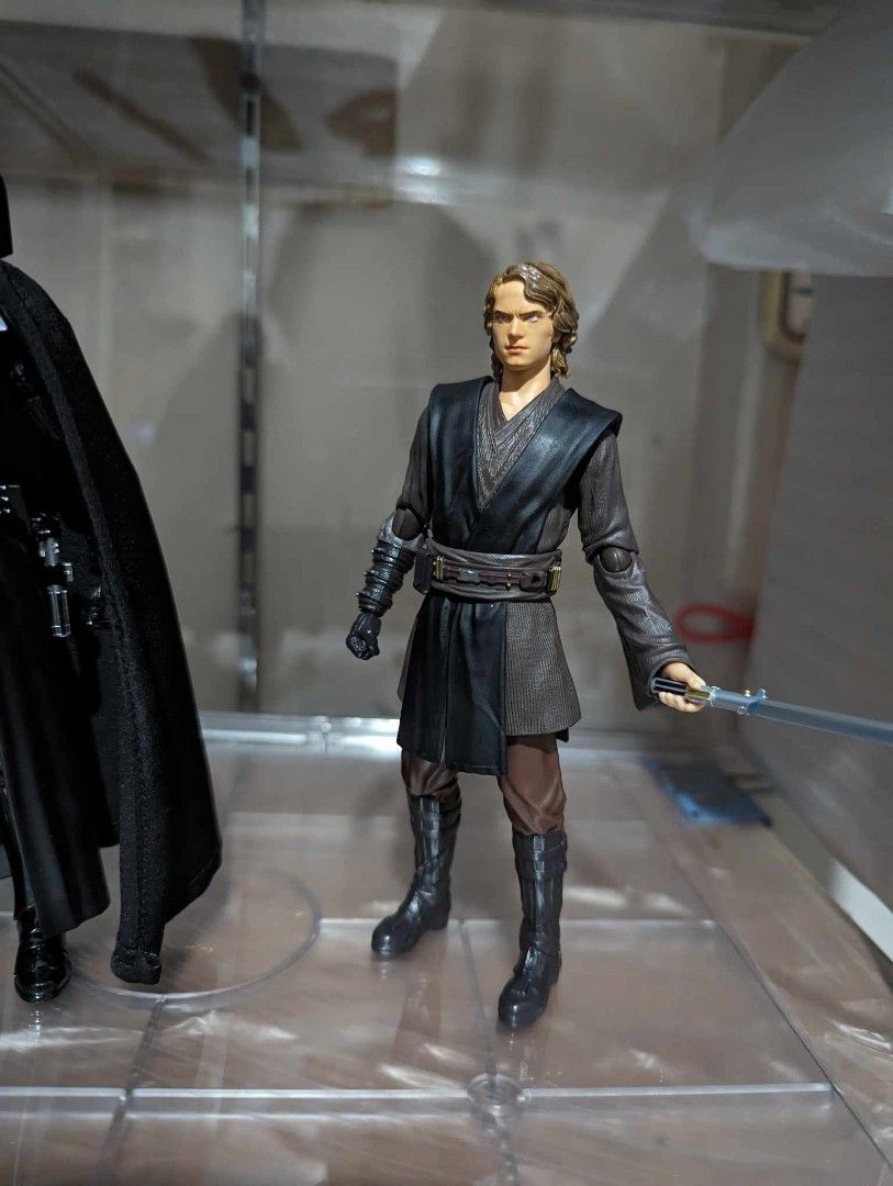 SHF Anakin Skywalker (ROTS) and Darth Vader (ROTJ), Hobbies & Toys ...