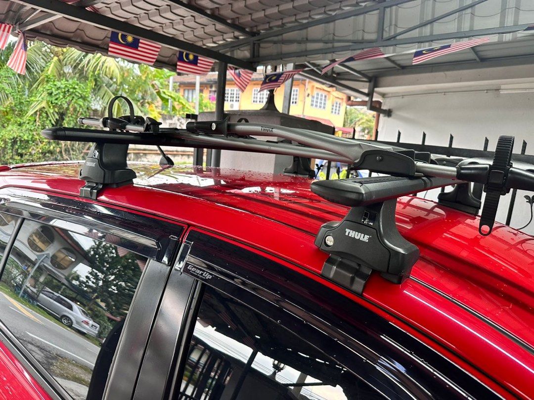 Thule Rack Limited Edition Black, Sports Equipment, Bicycles & Parts ...