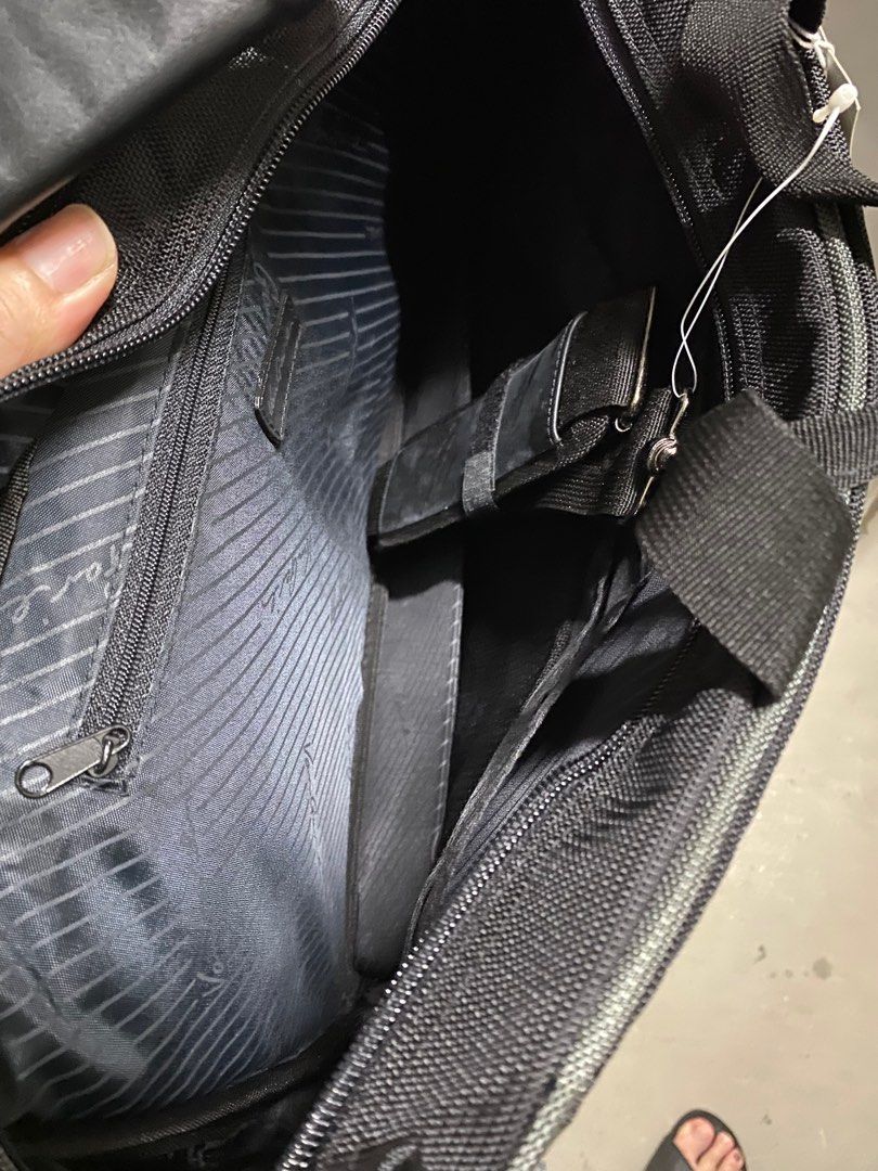 Trade - ( Brand new ) Van Garie laptop bag, Men's Fashion, Bags ...