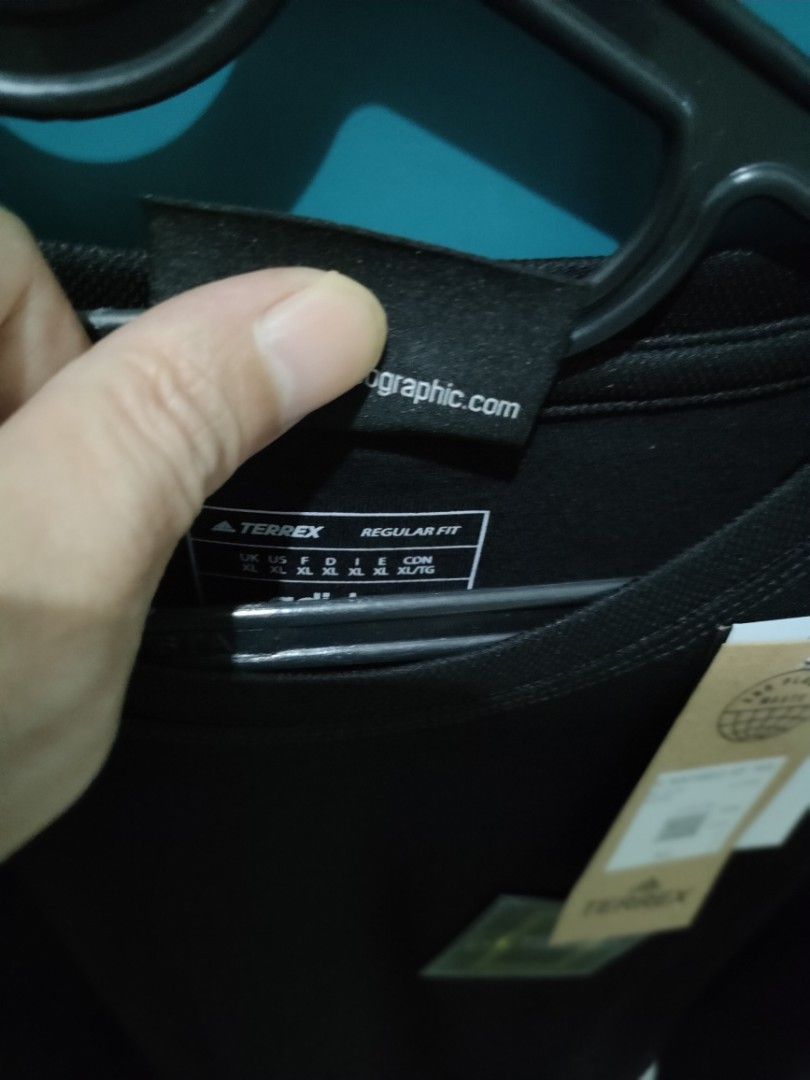 Adidas Terrex Colllab Nat Geography, Fesyen Pria, Pakaian , Atasan di Carousell