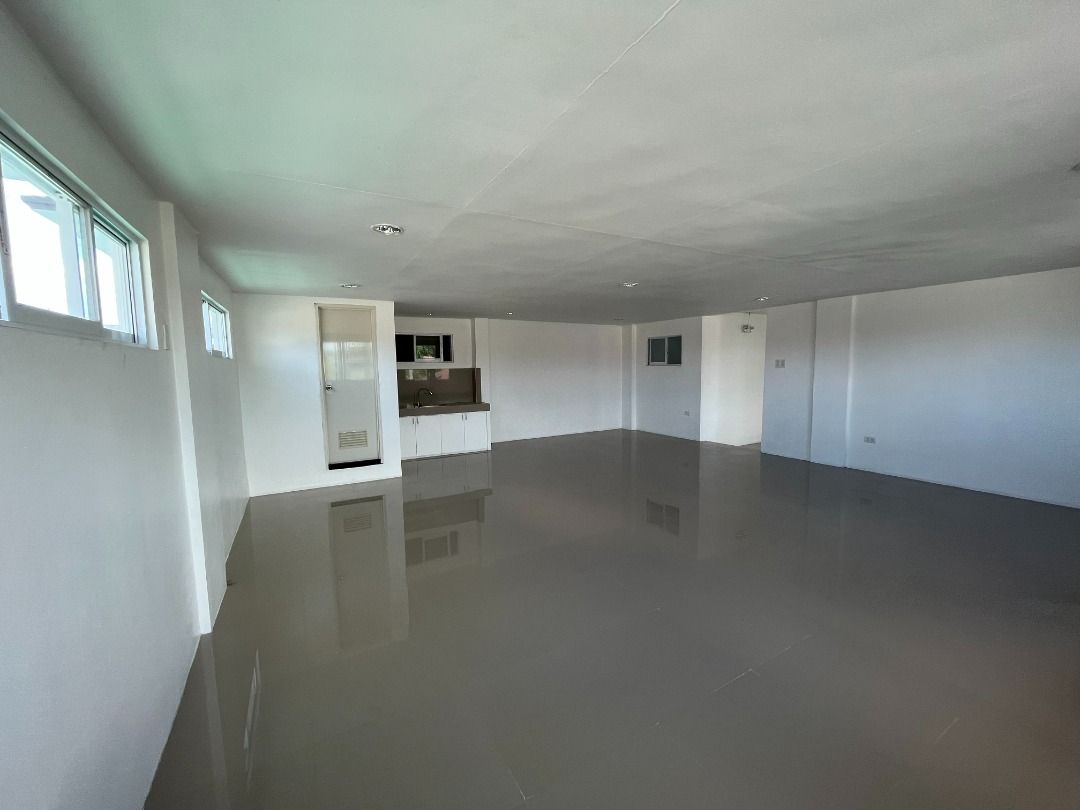 COMMERCIAL SPACE BEST FOR CALL CENTERS, BINGO, DORM, WAREHOUSE ...