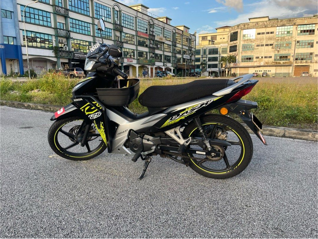 Honda Wave Dash 125 Fi, Motorbikes on Carousell