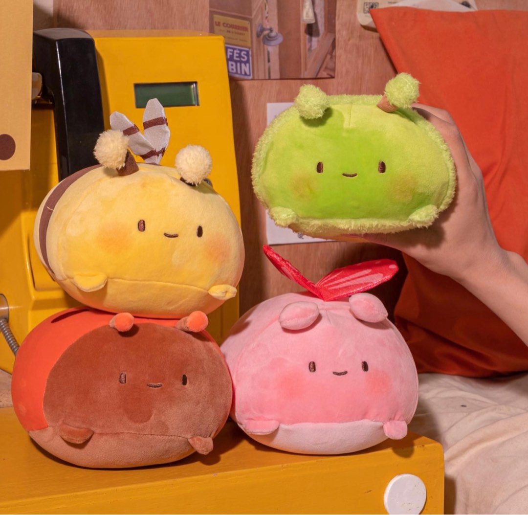 Insect Plush Toy by Miniso (bee beetle butterfy bug), Hobbies & Toys ...