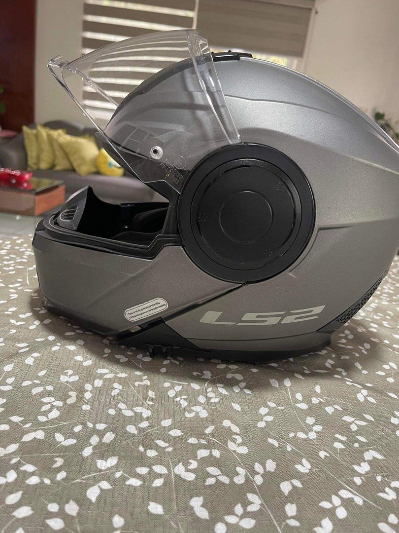 LS2 Scope Helmet (Large), Motorbikes, Motorbike Parts & Accessories ...