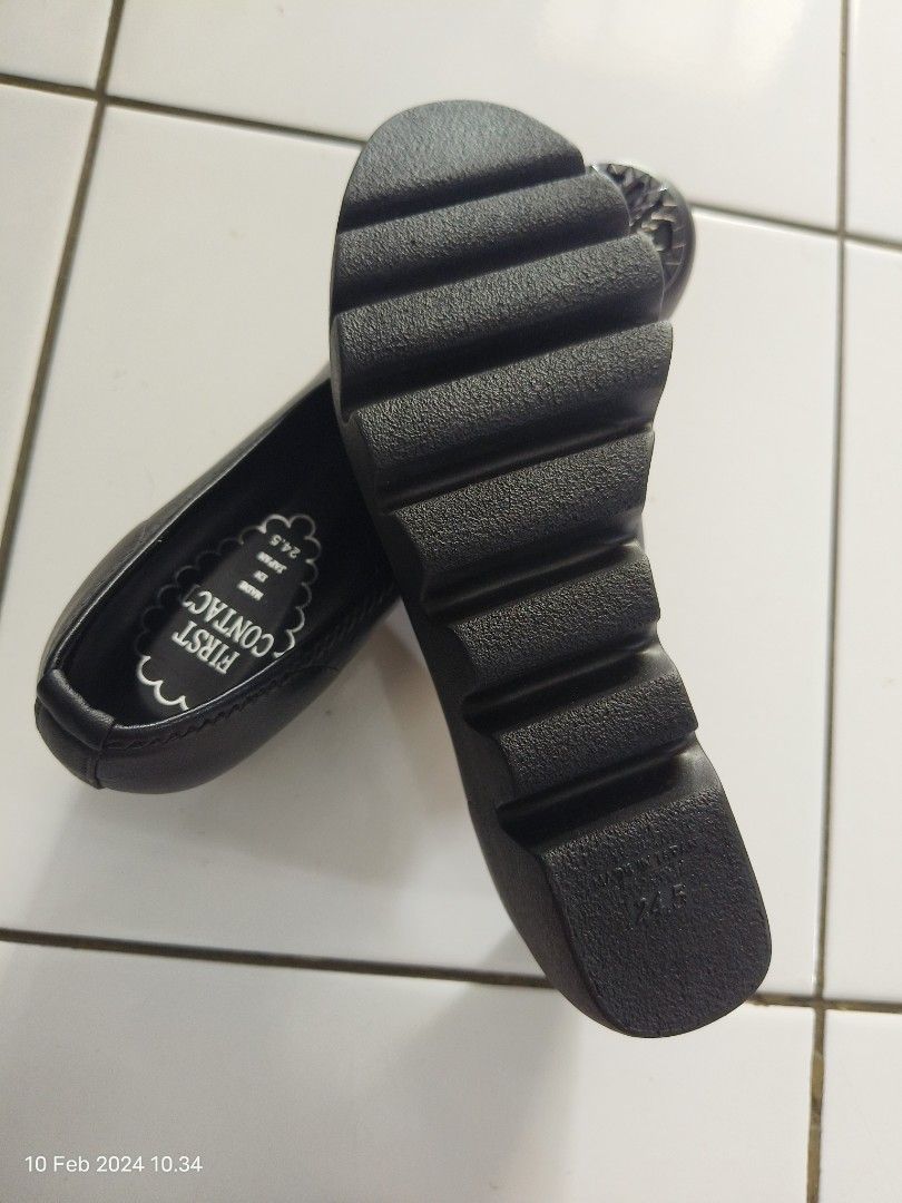 Sepatu bhayangkari first contact, Fesyen Wanita, Sepatu di Carousell