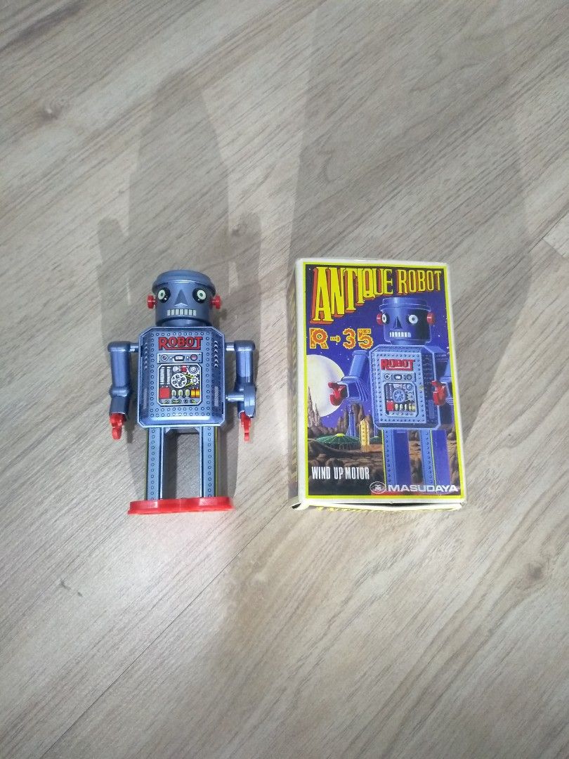 Antique Robot R-35 Wind Up Motor Masudaya, Hobbies & Toys, Collectibles ...