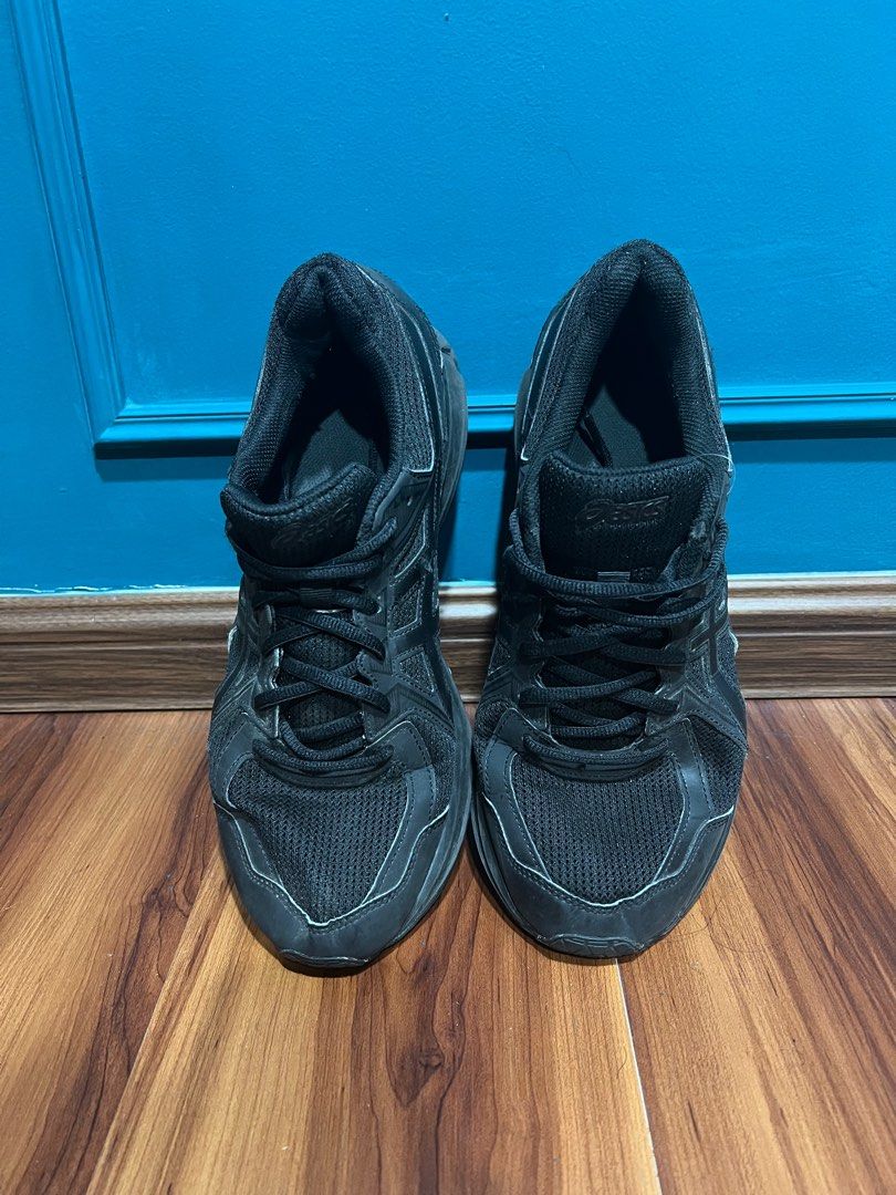 Asics Running Shoe, Men's Fashion, Footwear, Sneakers on Carousell