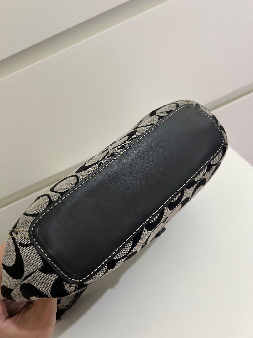 COACH kilikili bag, Luxury, Bags & Wallets on Carousell