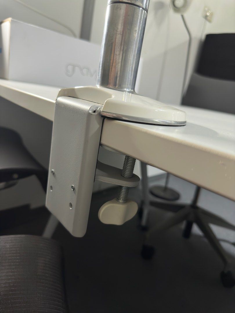 Humanscale twin arm monitor, Computers & Tech, Office & Business ...
