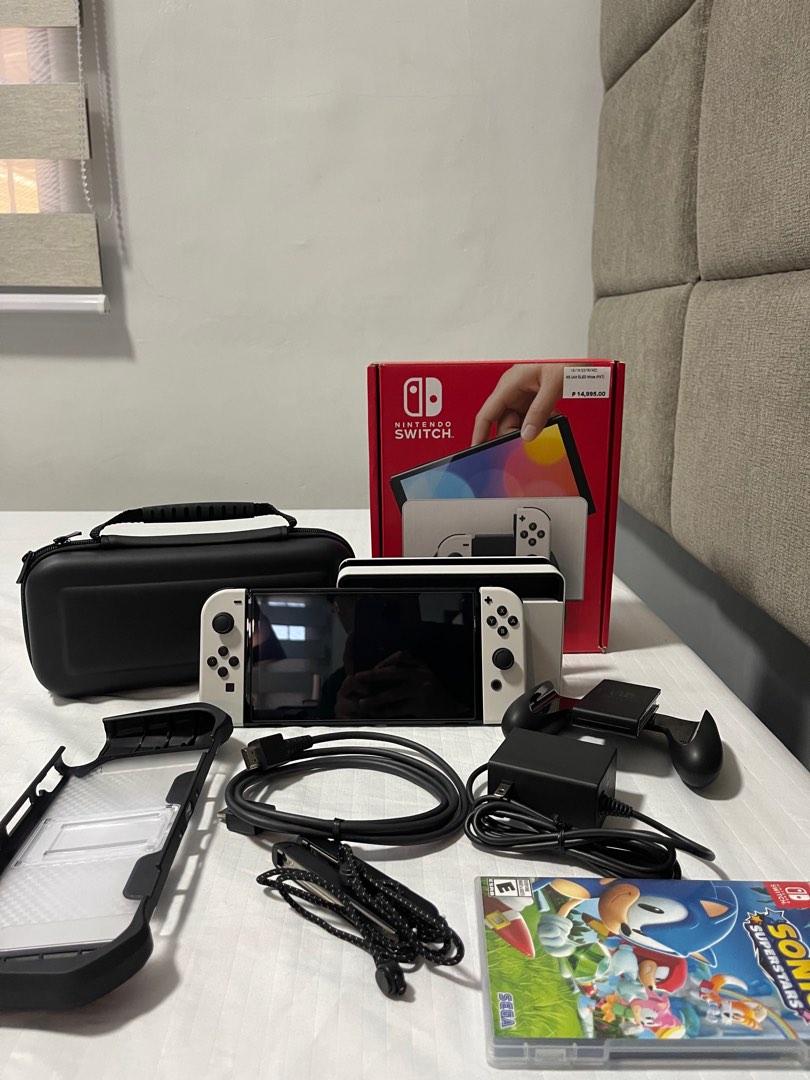 Nintedo Switch OLED (White) w/ Free Game, Video Gaming, Video Game ...