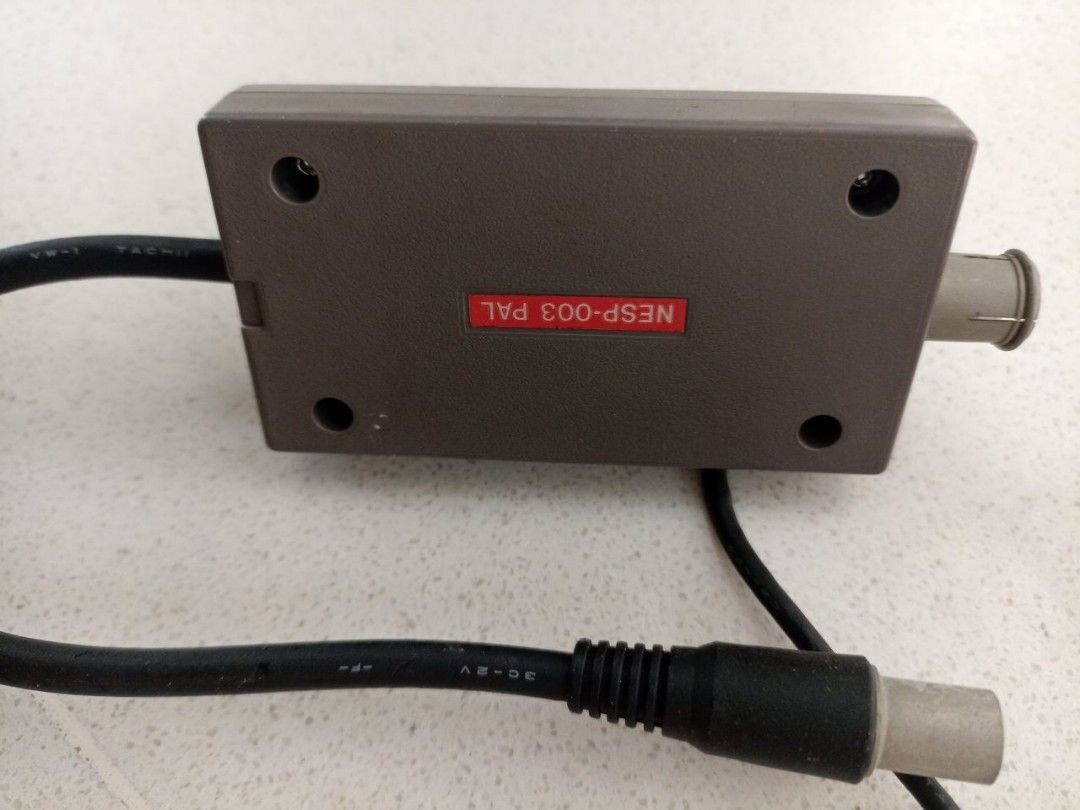Nintendo NES RF Switch NESP-003 PAL Vintage, Video Gaming, Gaming ...