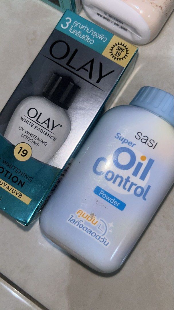 Olay, Kesehatan & Kecantikan, Rias Wajah di Carousell