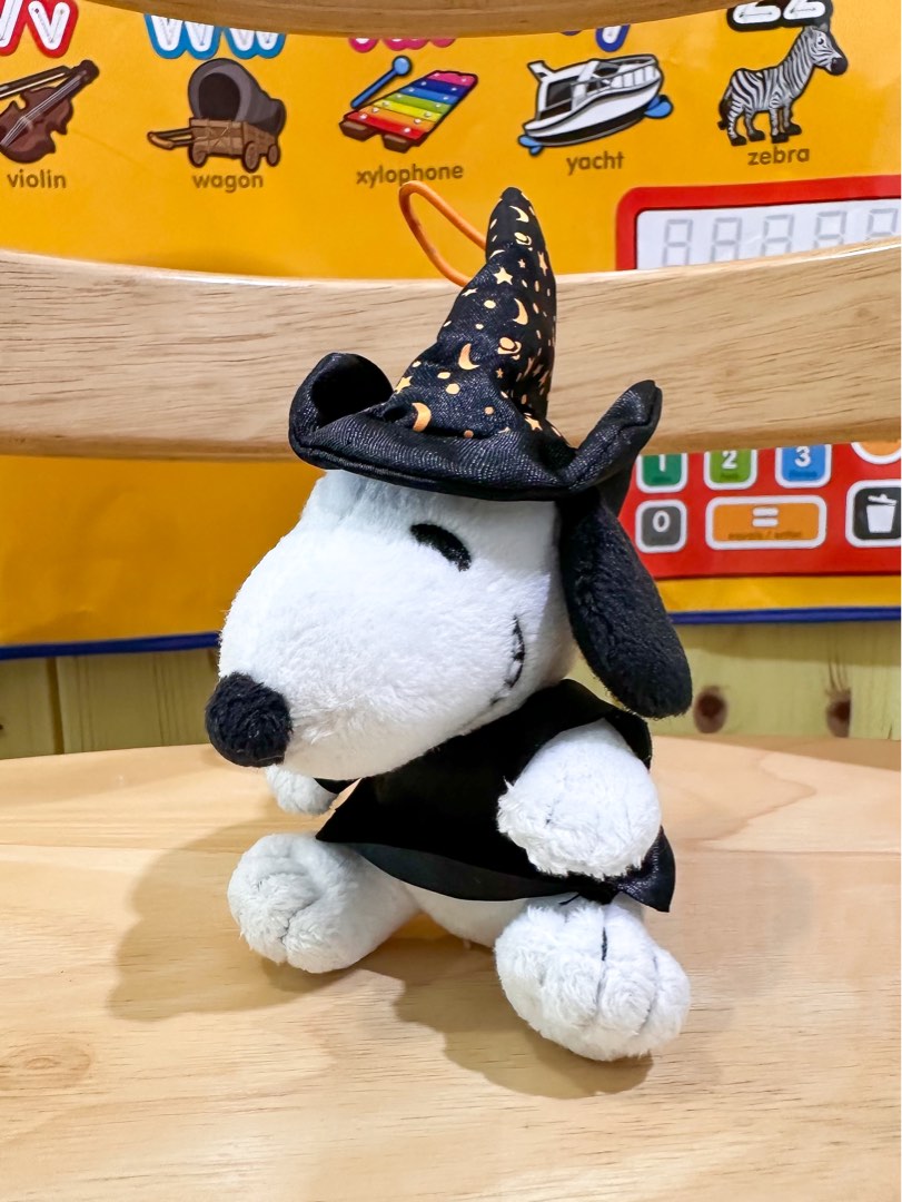 Sega Peanuts - Wizard Snoopy Mini Plush Charm, Hobbies & Toys, Toys ...