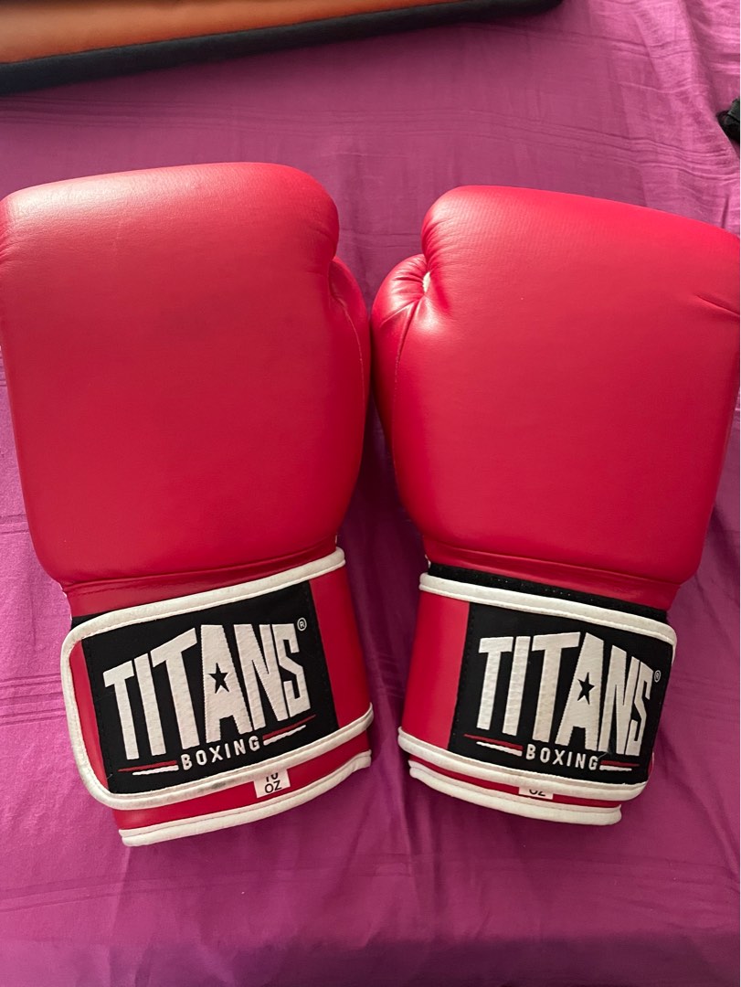 Titans 10oz Boxing Gloves Red, Sports Equipment, Sports & Games, Combat ...