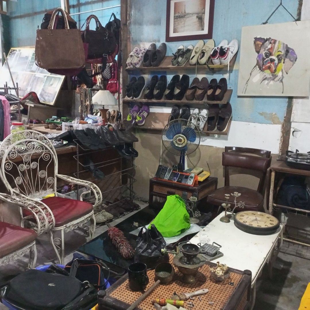 Toko Jual Beli Barang Bekas/Second, Baru, Antik, Jadul, dan Lama Daerah ...