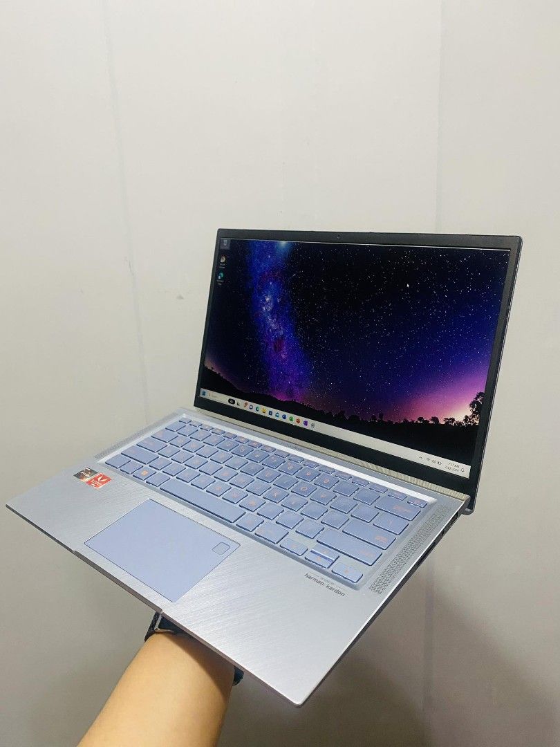 ASUS ZENBOOK UX DA GB RAM SSD AMD RYZEN GB DEDICATED VRAM Computers Tech