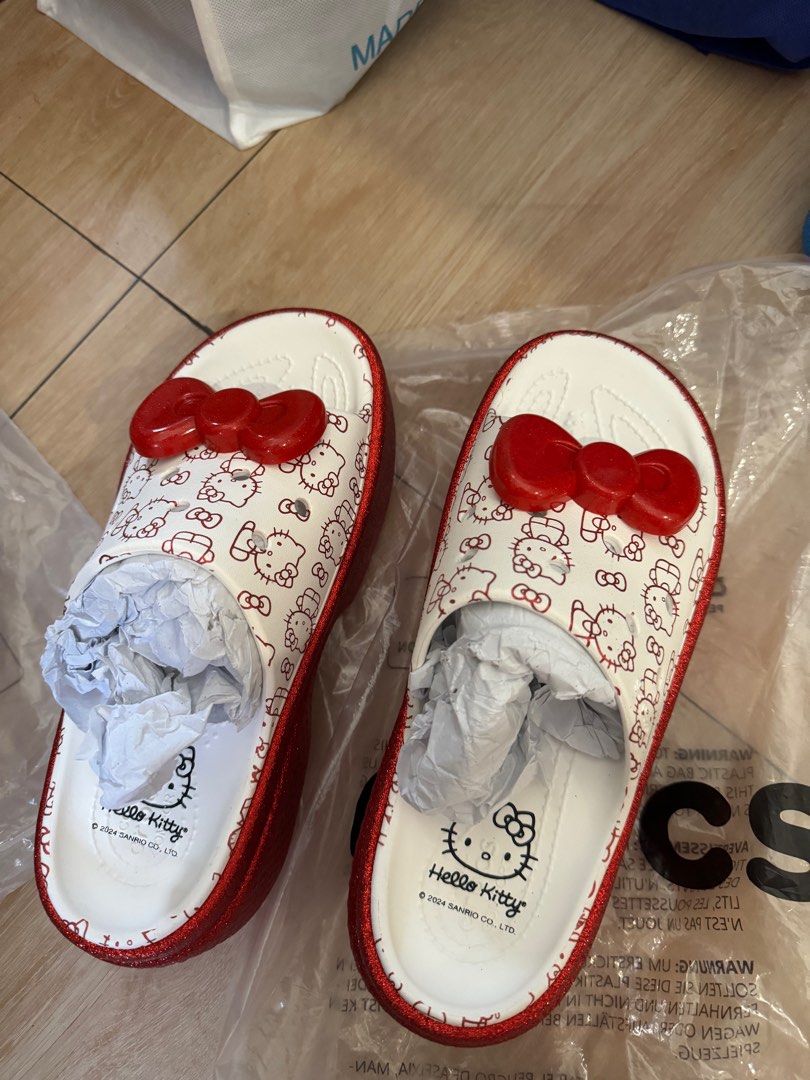 Crocs HELLO KITTY Stomp Slide limited Edition, Women's Fashion ...
