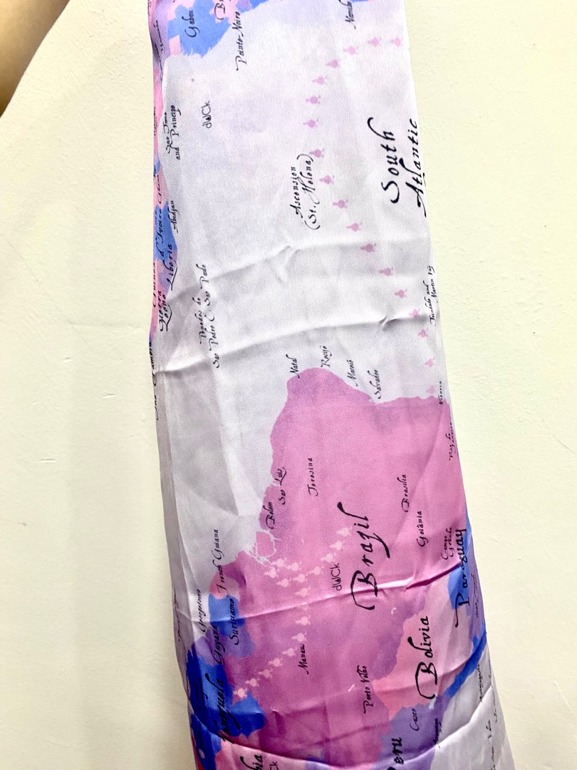 Duck World Map, Women's Fashion, Muslimah Fashion, Hijabs on Carousell