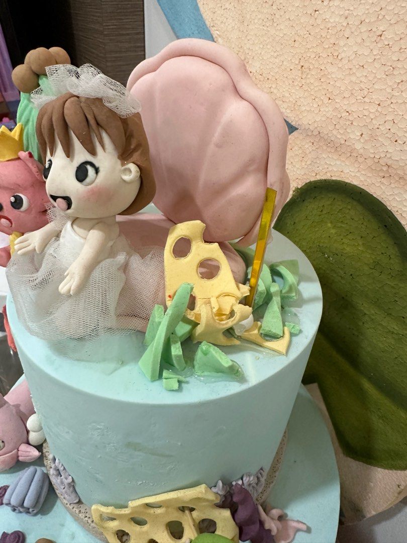 Dummy Birthday Cake tema Baby Sharks, Bayi & Anak, Lainnya di Carousell