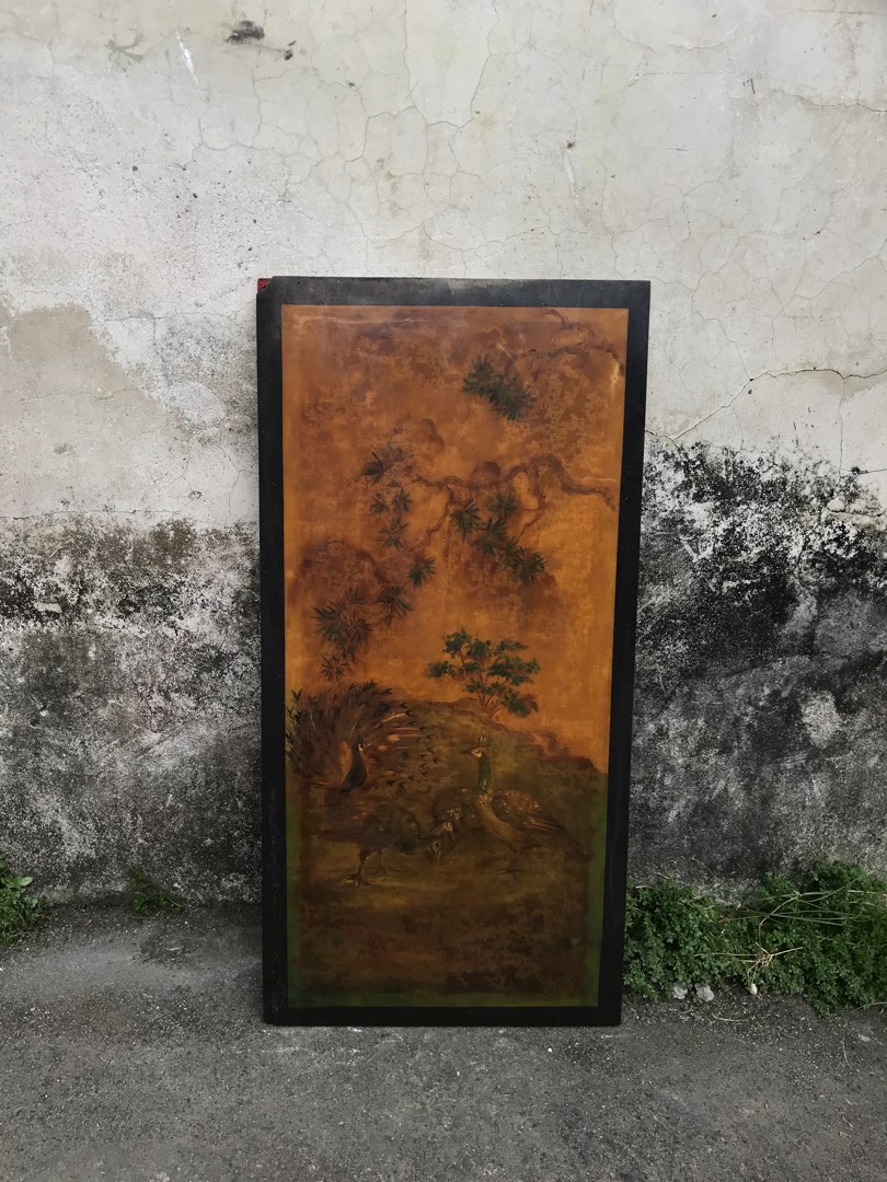 Lukisan burung merak china kayu antik, Antik, Pajangan di Carousell