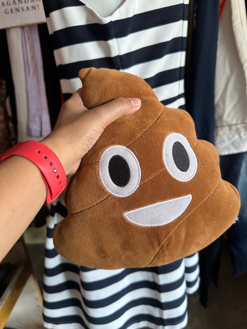 Poop Emoji Plushie, Hobbies & Toys, Toys & Games on Carousell