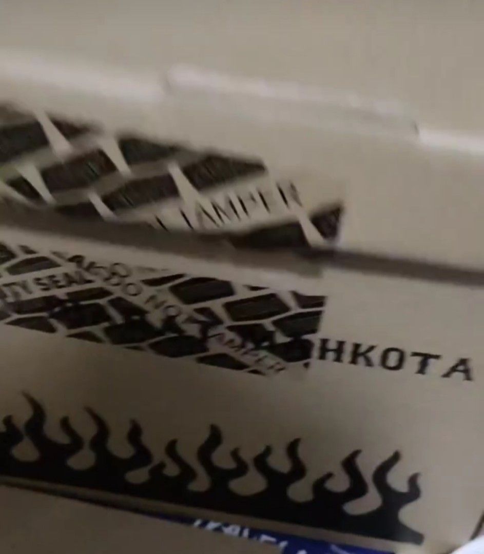 Suzzy Helmet L size limited Edition, Auto Accessories on Carousell