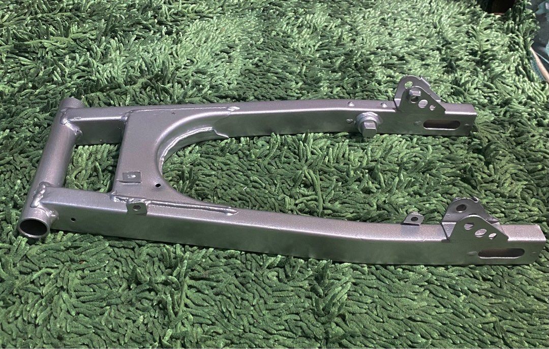 Swing arm Honda Raider Hx135 original, Auto Accessories on Carousell