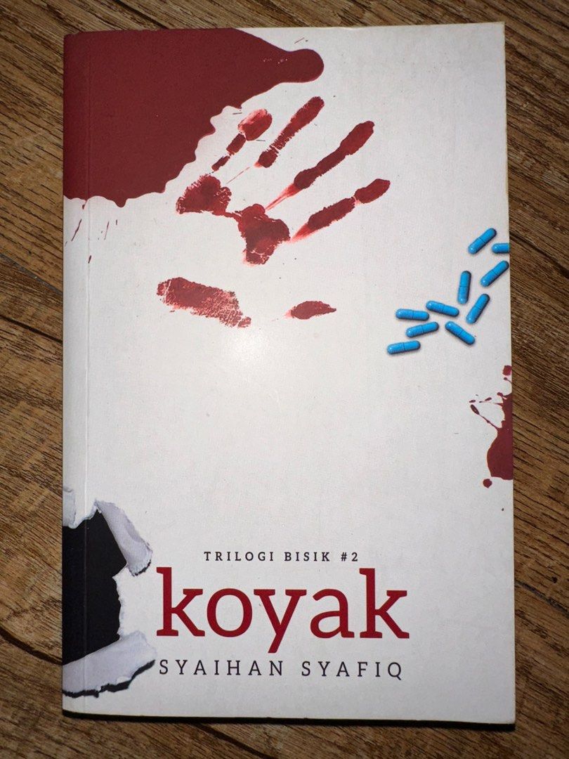 Trilogi Bisik, Bercakap Dengan Jin, Gelap dan Kacau Fixi, Hobbies ...