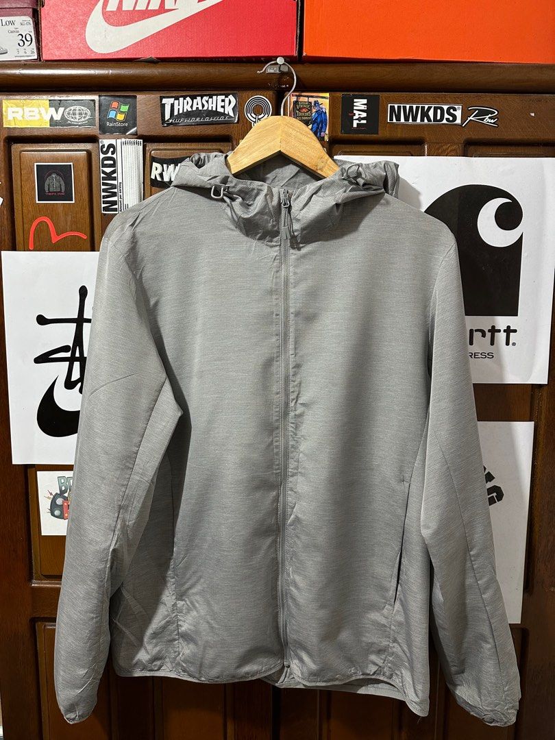 Uniqlo windbreaker, Men's Fashion, Coats, Jackets and Outerwear on ...