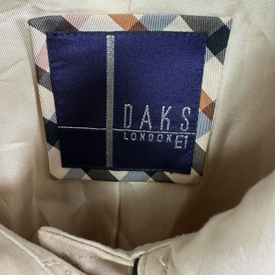 二手 DAKS日牌 日本製 卡其 九成七新英倫情人 彈性棉麻版挺翻袖連身裙42號 大衣 外套 VB0213﹝凡賽蘇﹞, 她的時尚, 外套、夾克、大衣在旋轉拍賣