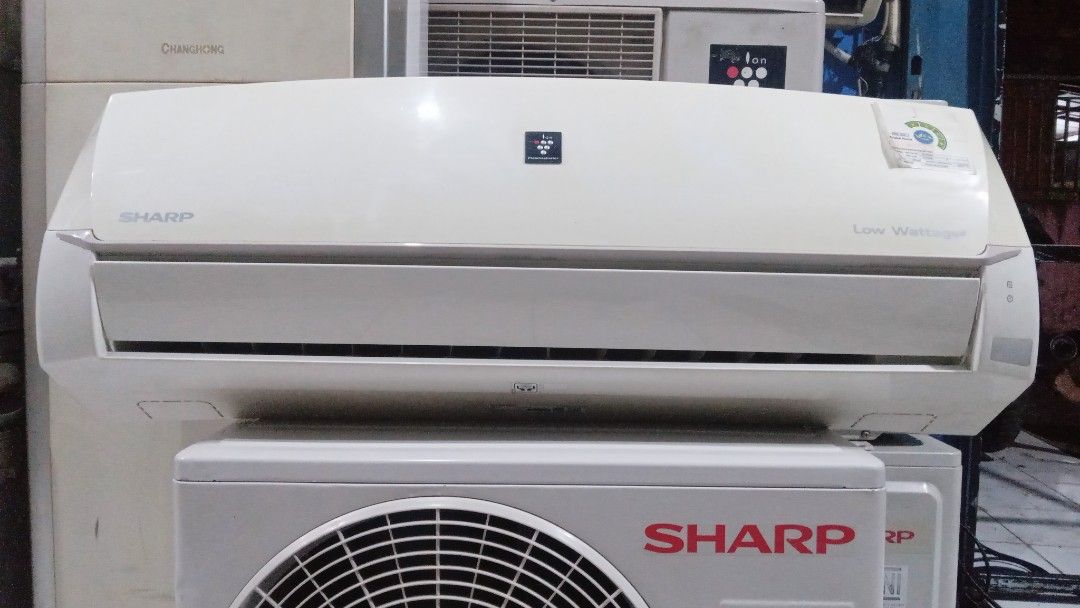 AC Sharp Eco Plasmacluster R32 Lowwatt 1/2pk, Elektronik, Lainnya di Carousell
